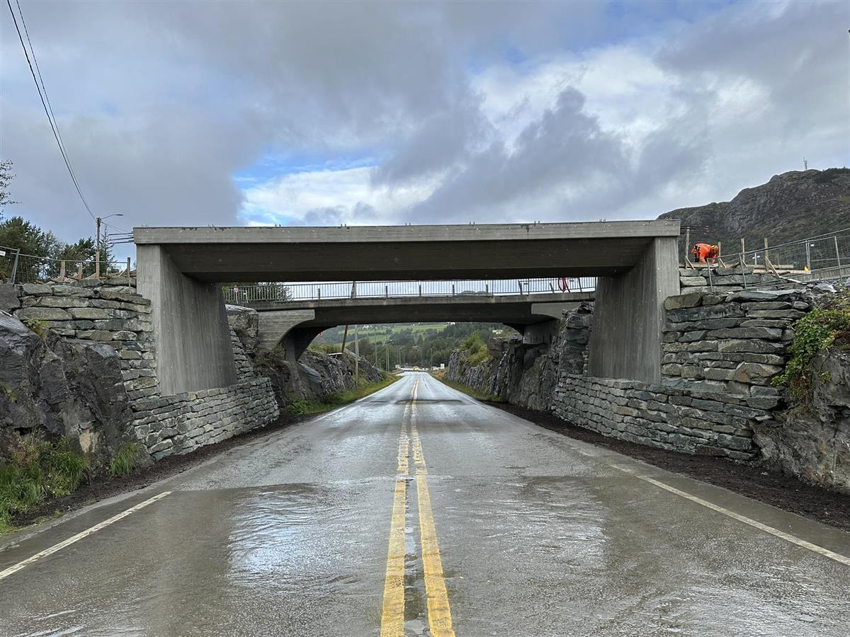 E134 legges tilbake medio september – begge innkjørslene til Aksdal ...